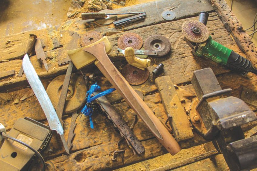 How Is The Malaysian Keris Made? We Visit A Keris Master To Find Out ...